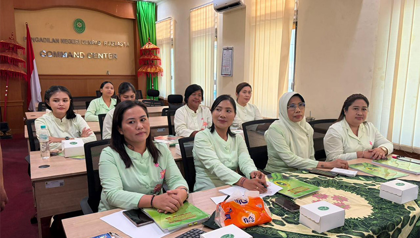 Sosialisasi Data Iuran dan Atribut Dharmayukti Karini Yang Berlangsung ...